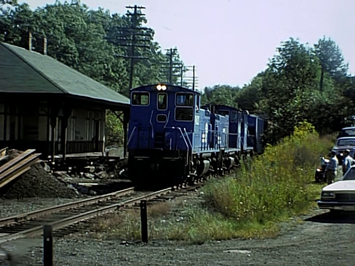 Railfanning with the Bednars Volume 11 – American Train Video Reviews