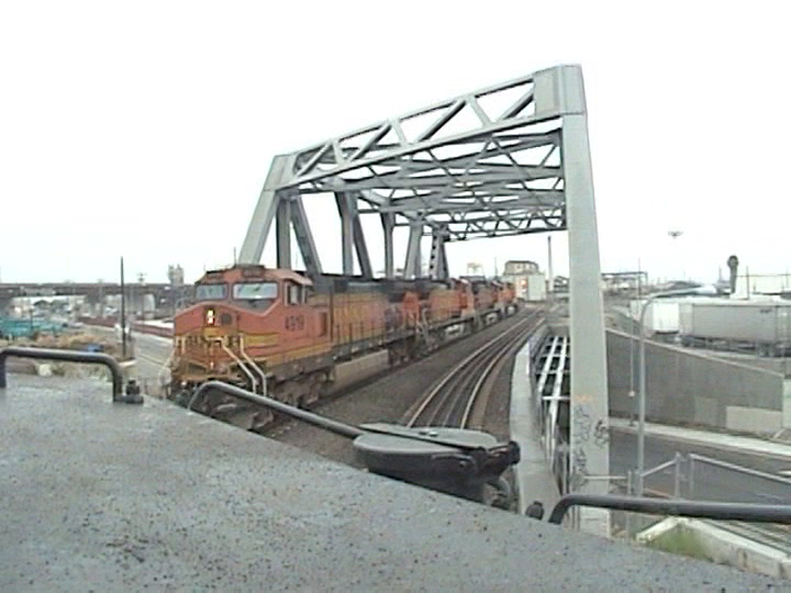 At the Throttle Volume 4 Almeda Corridor – American Train Video Reviews